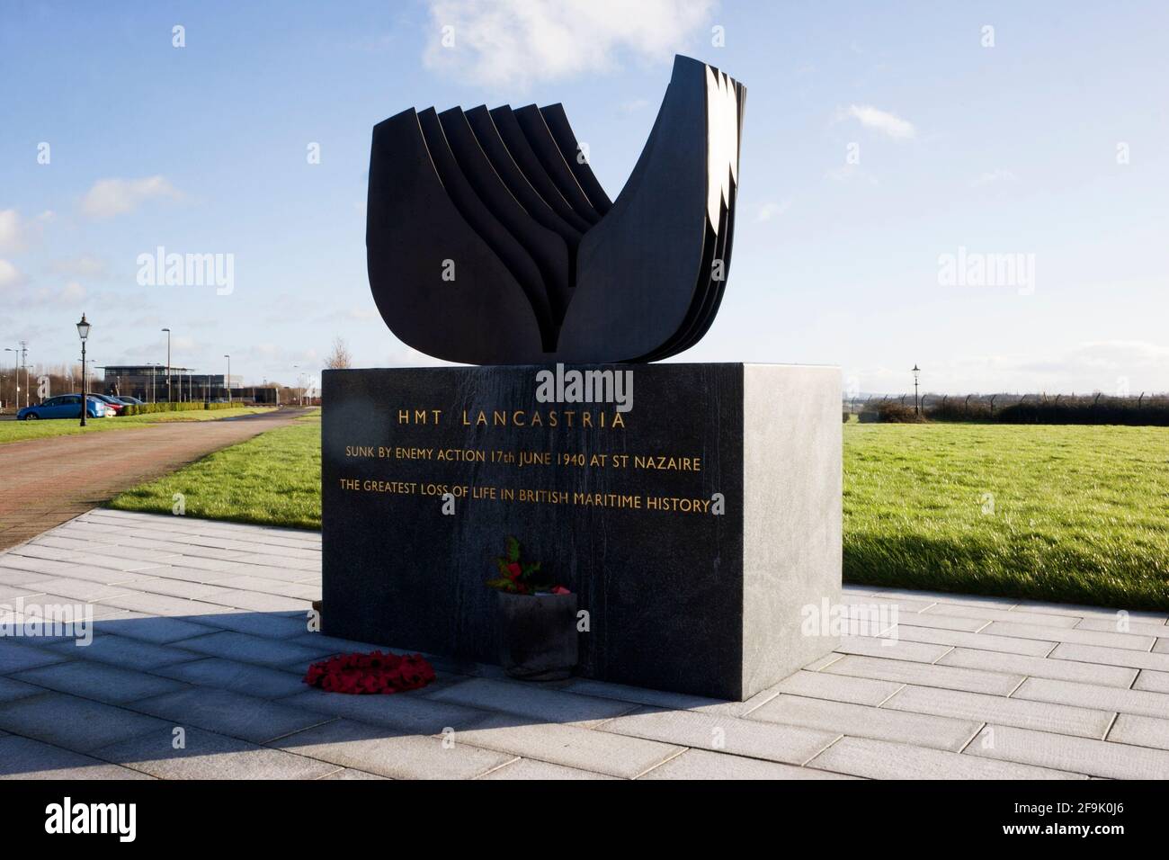 Memorial to the HMT Lancastria at the site of the Beardmore Shipyard ...