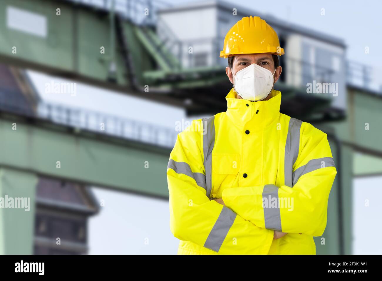 Engineer mask hi-res stock photography and images - Alamy