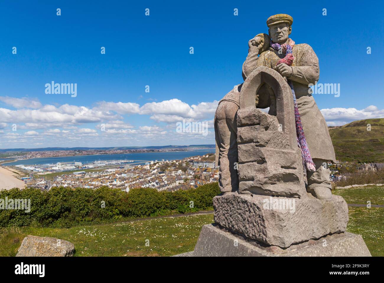 Spirit of portland sculpture hi-res stock photography and images - Alamy