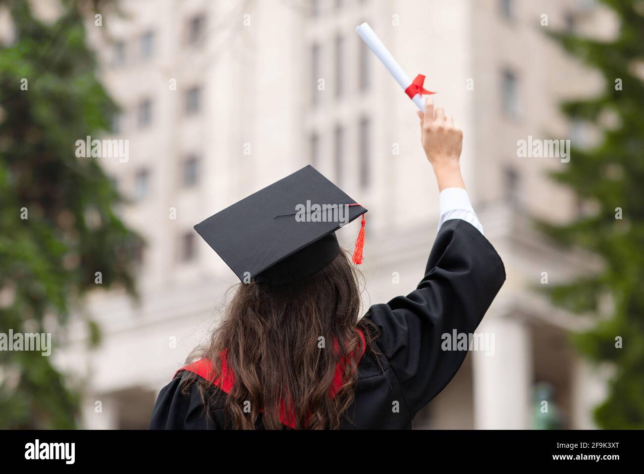 Graduation cap gown scroll hi-res stock photography and images - Alamy