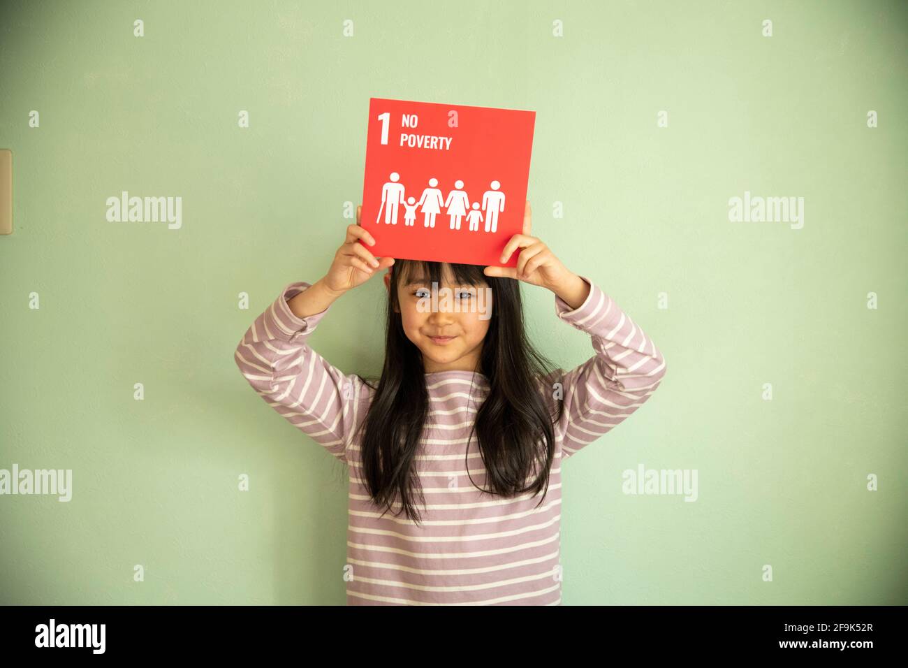 Japan poverty 2021 hi-res stock photography and images - Alamy