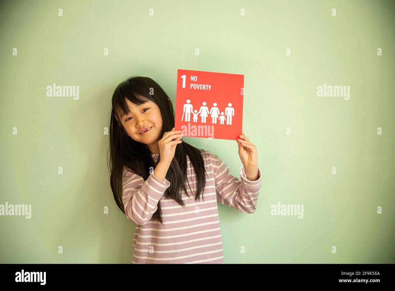 Japan poverty 2021 hi-res stock photography and images - Alamy
