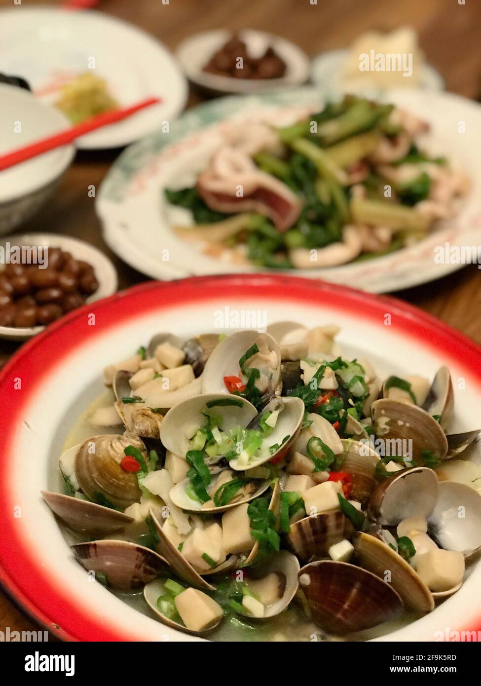 Clamshell seafood hi-res stock photography and images - Alamy