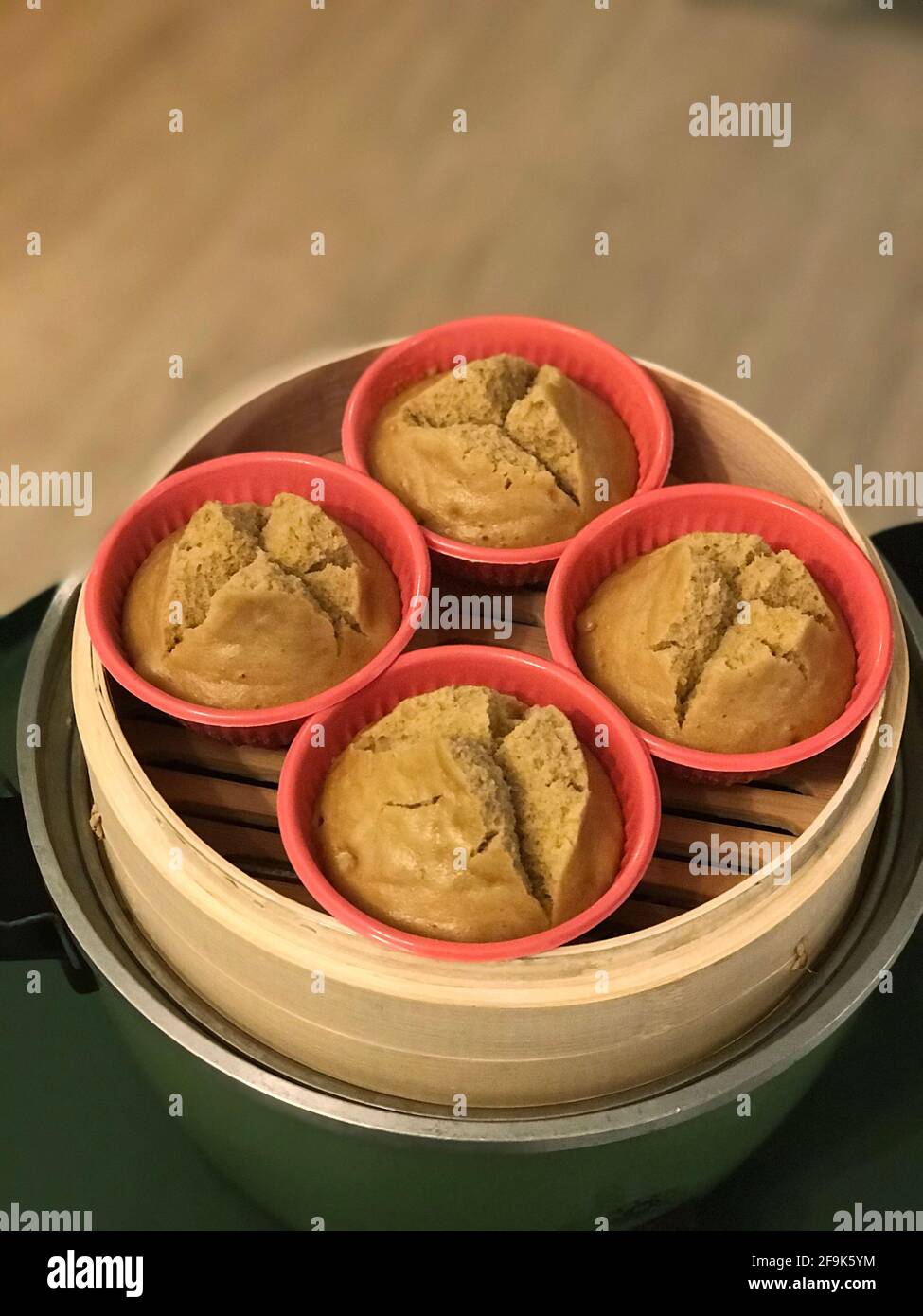 Fa gao, Chinese cupcake-like pastry Stock Photo - Alamy