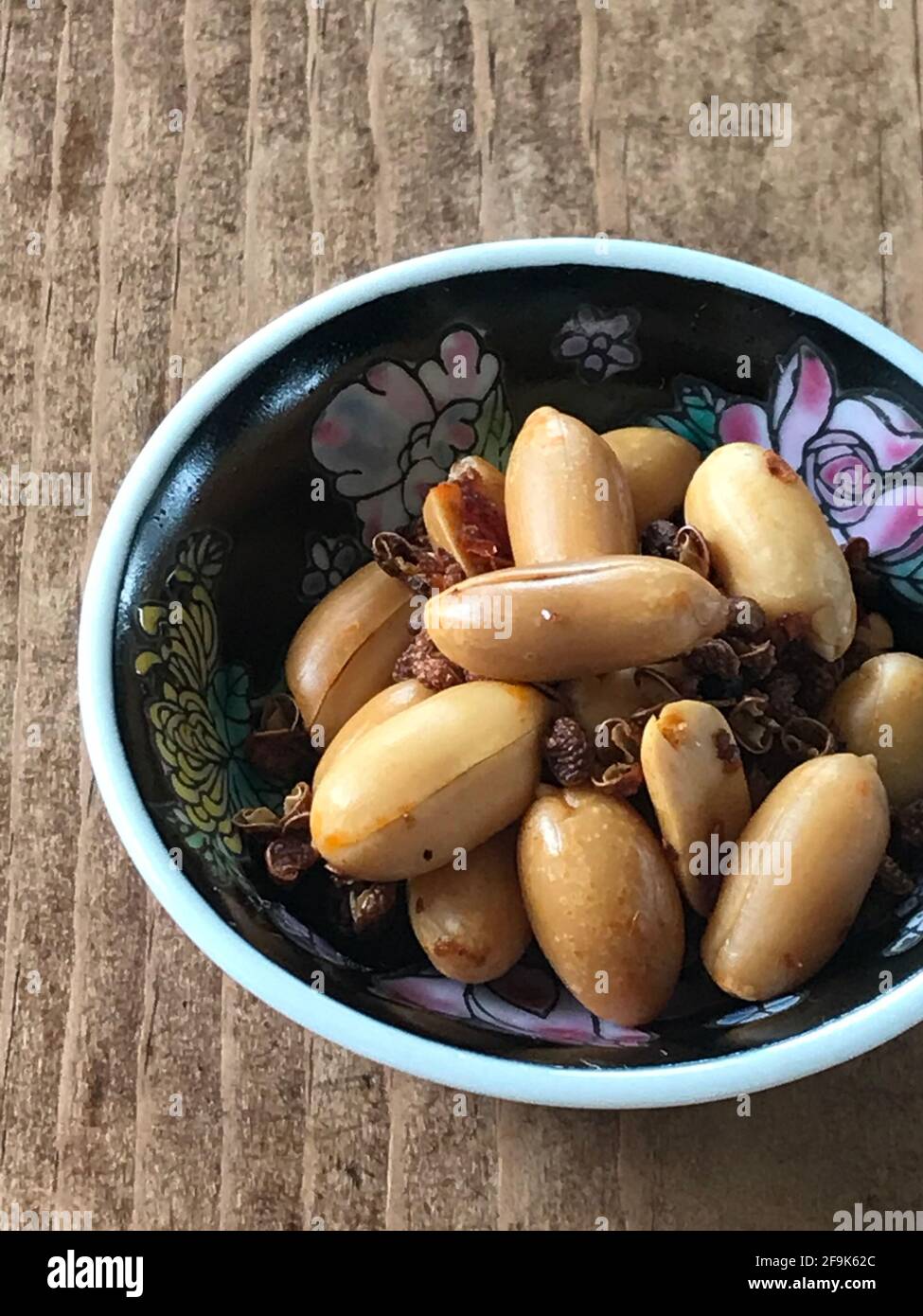 Mala seasoned Peanuts Stock Photo - Alamy