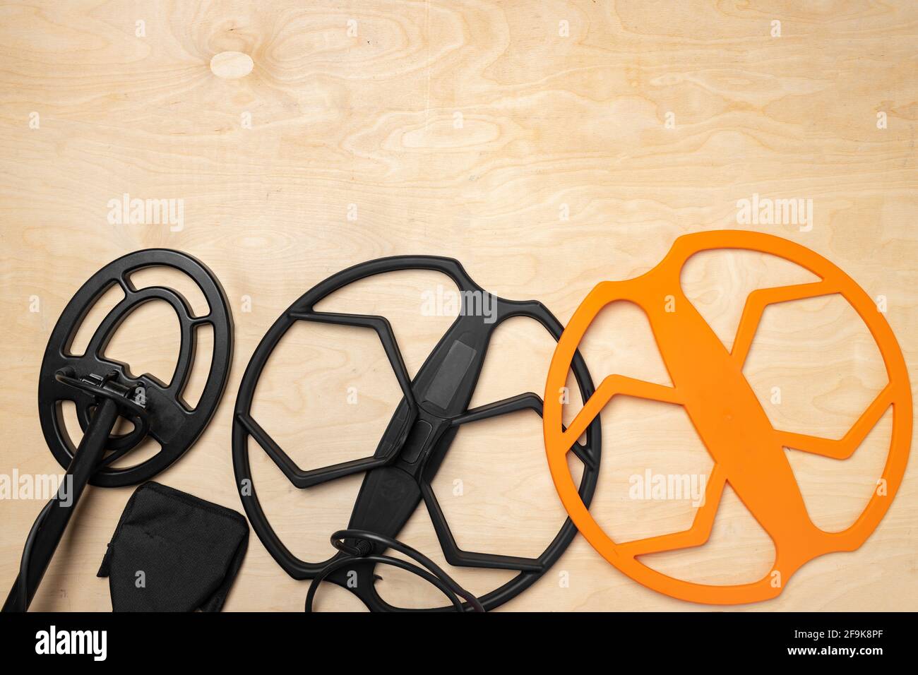 Metal detecting mine hi-res stock photography and images - Alamy