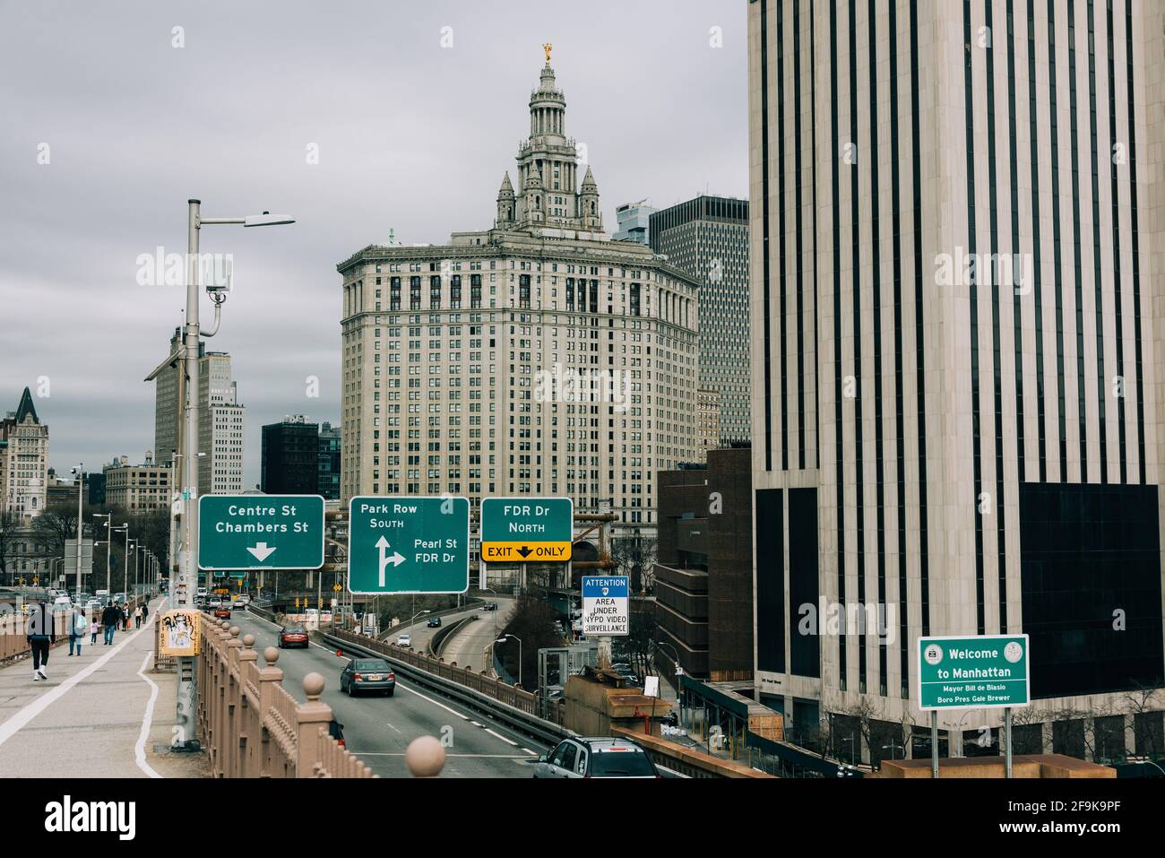 View of City Hall in Manhattan, from the Brooklyn Bridge, New York City ...