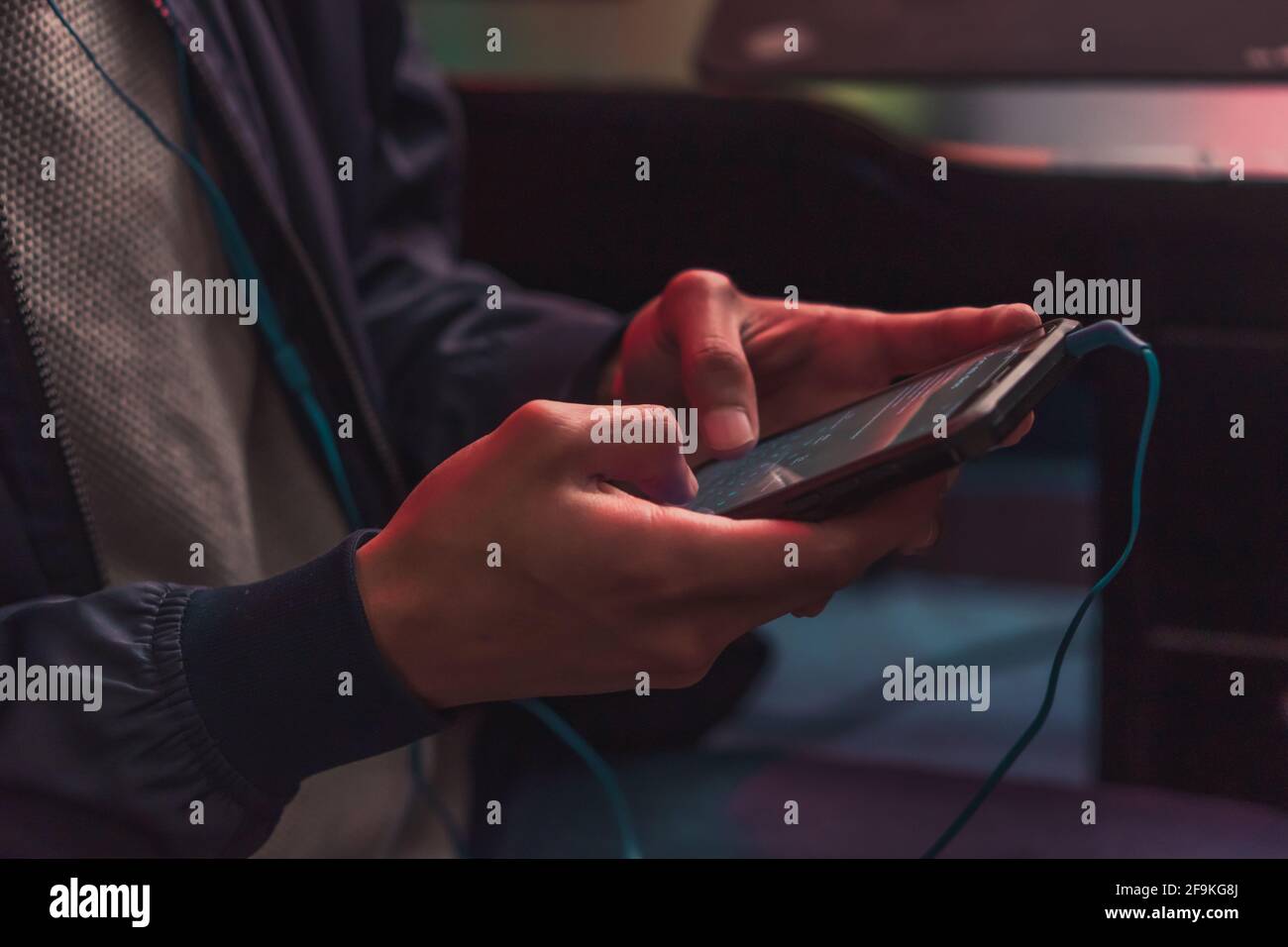 Young man passionate about video games. Practicing on your computer to ...