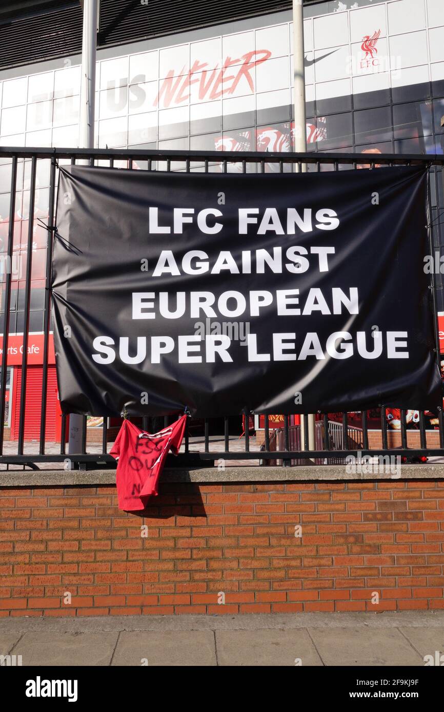 Liverpool football fans protest hi-res stock photography and images - Alamy