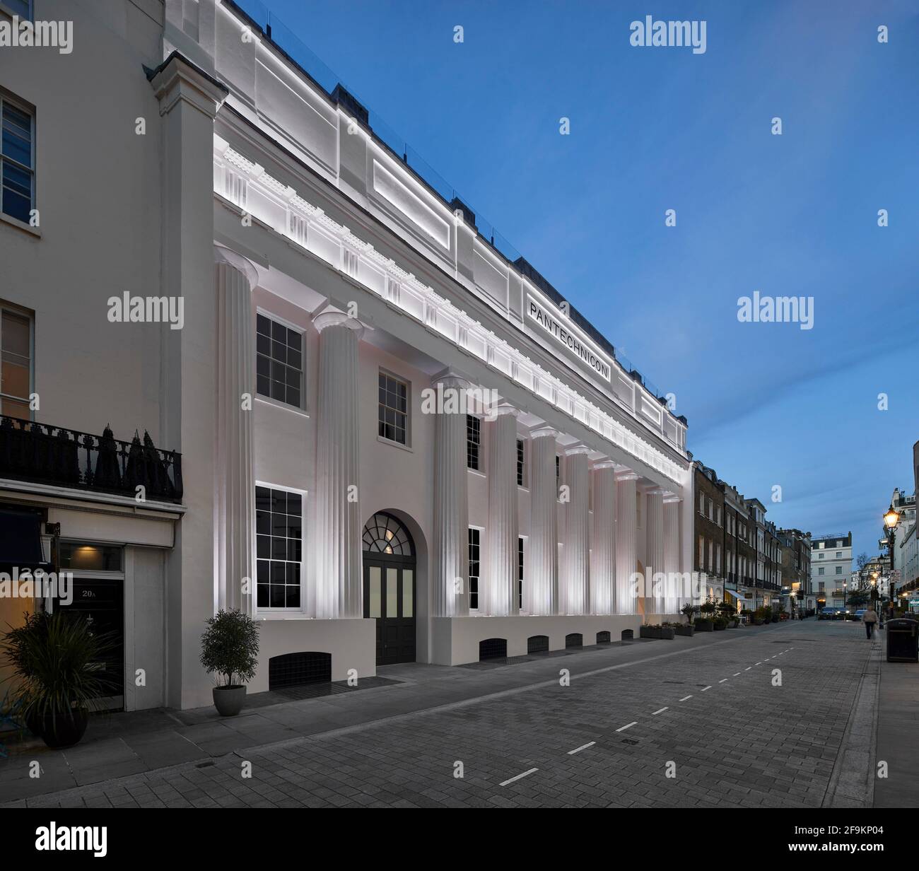 Pantechnicon hi-res stock photography and images - Alamy