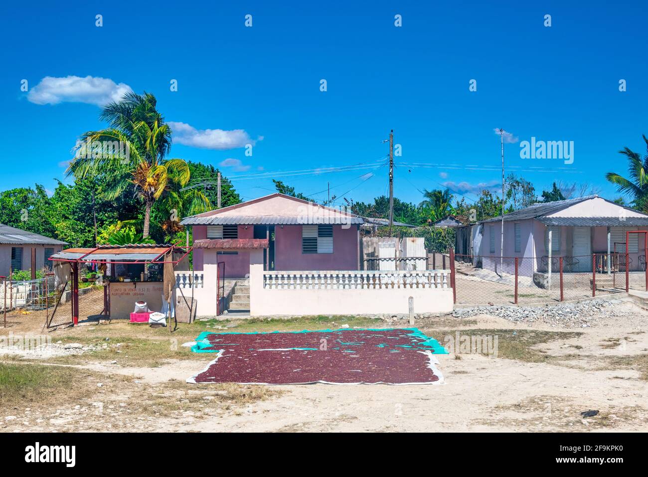 Rural areas and towns. Lifestyle in Cuba Stock Photo - Alamy