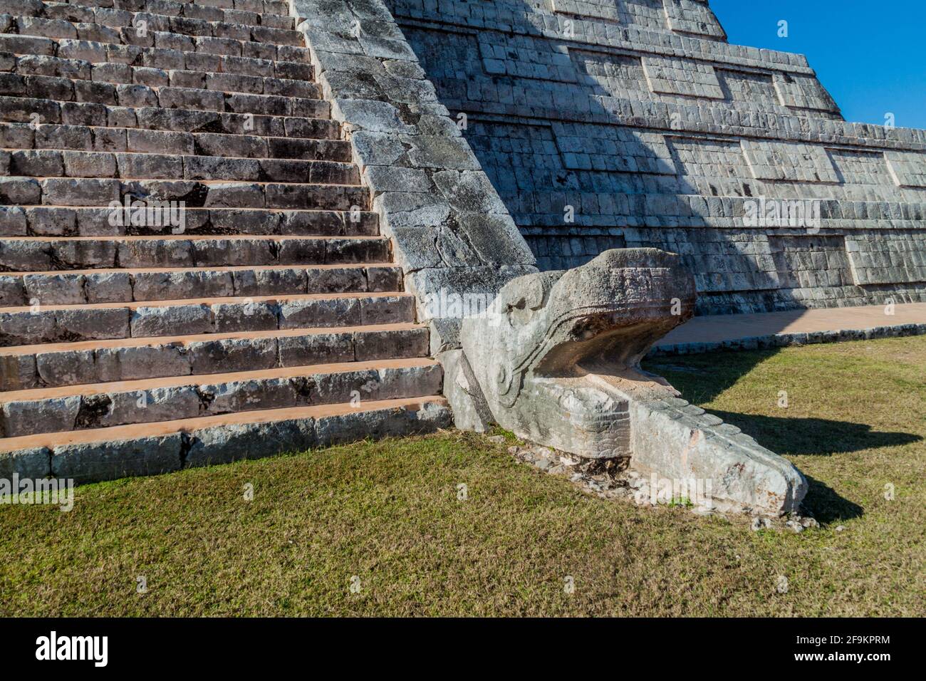 Detail of the steps and a serpent head sculpture of the pyramid ...