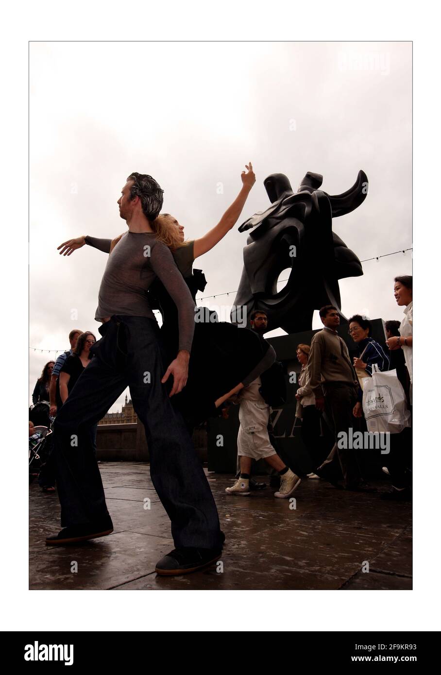 Dancers Rob Clark and Pauline Huguet perform Sculpture in Motion ...