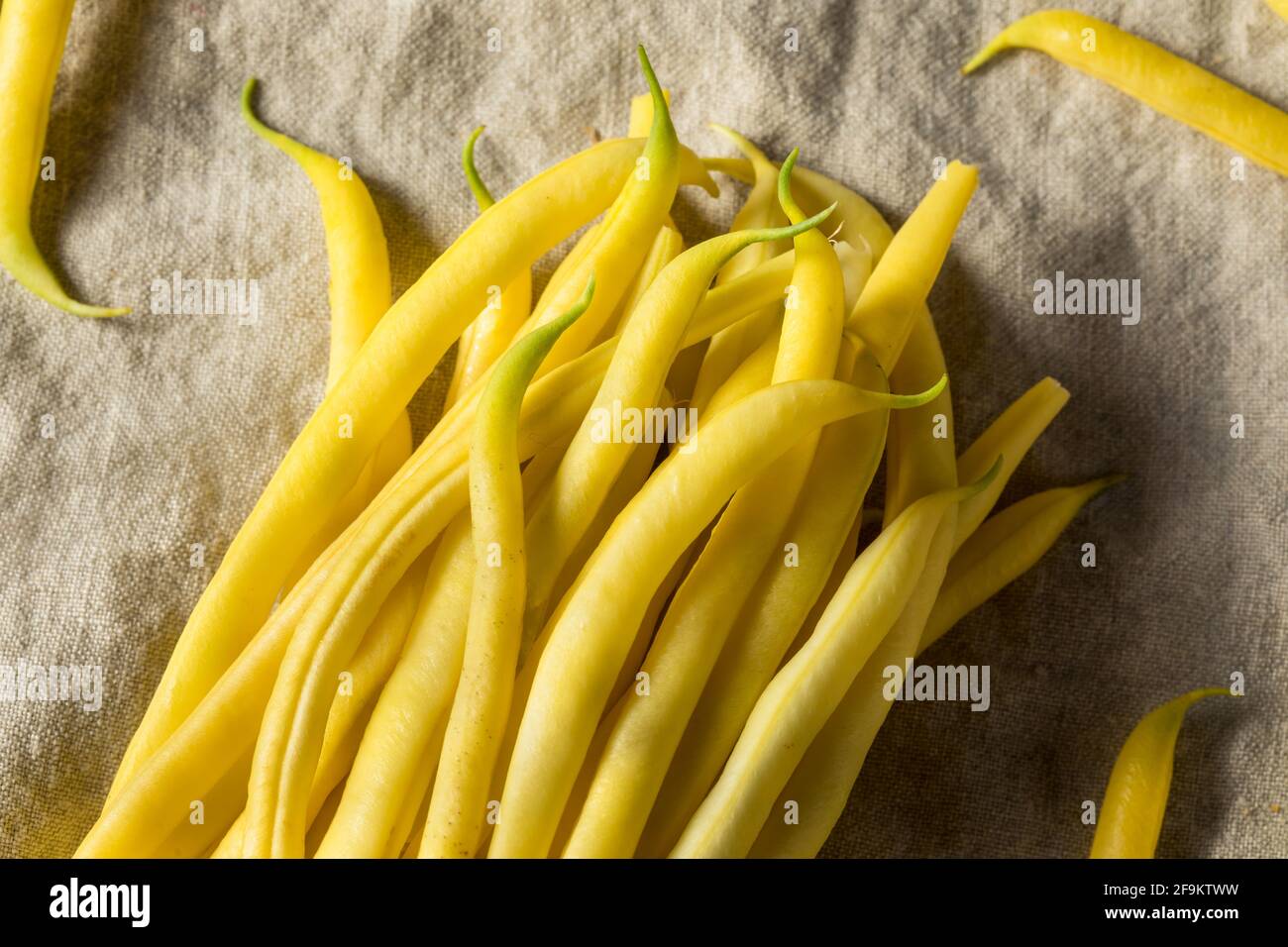 Raw Organic Yellow String Beans in a Bunch Stock Photo - Alamy