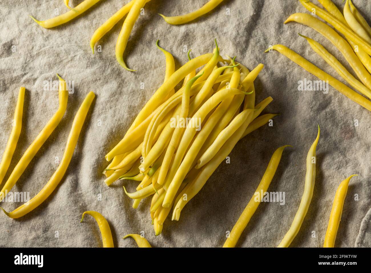 Raw Organic Yellow String Beans in a Bunch Stock Photo - Alamy