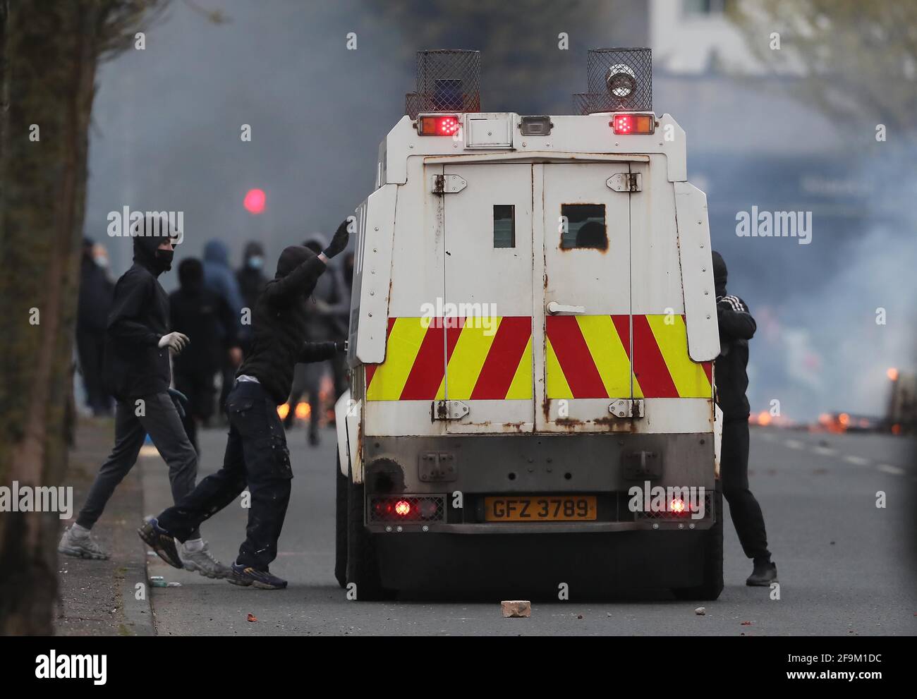 Psni vehicles hi-res stock photography and images - Alamy