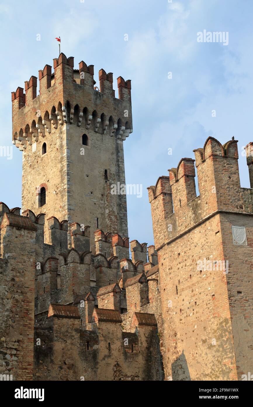Sirmione castle hi-res stock photography and images - Alamy