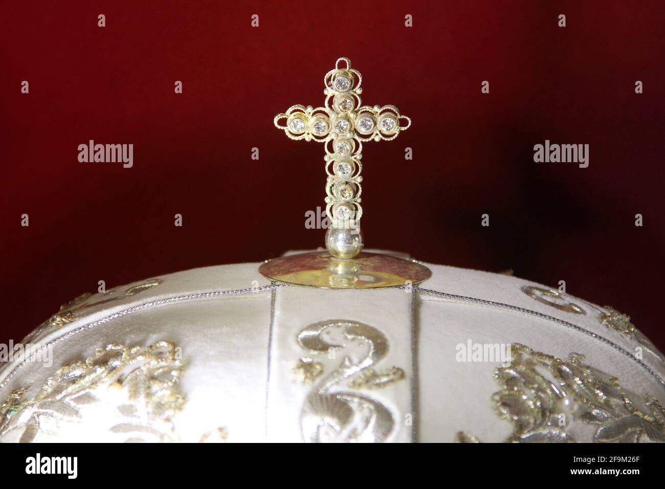Priests crown hi-res stock photography and images - Alamy