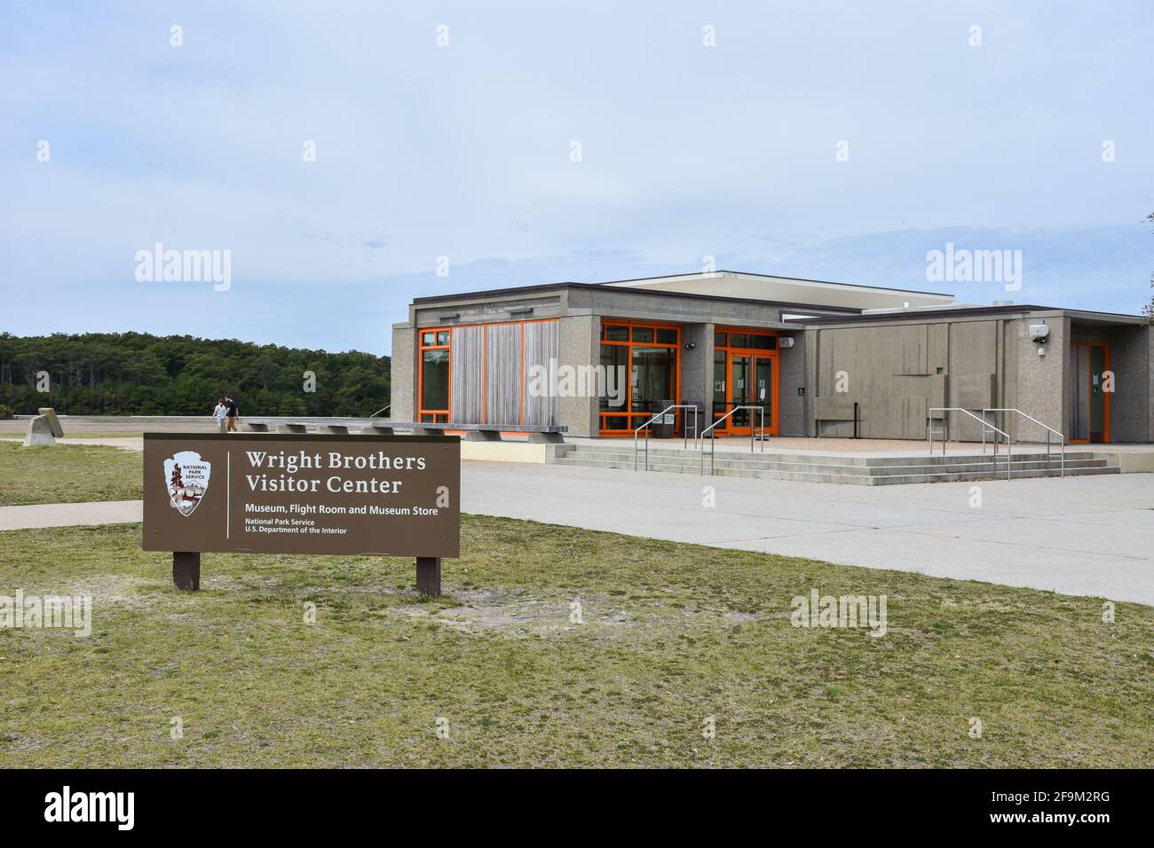 The Visitor center at the Wright Brothers National Memorial Stock Photo ...