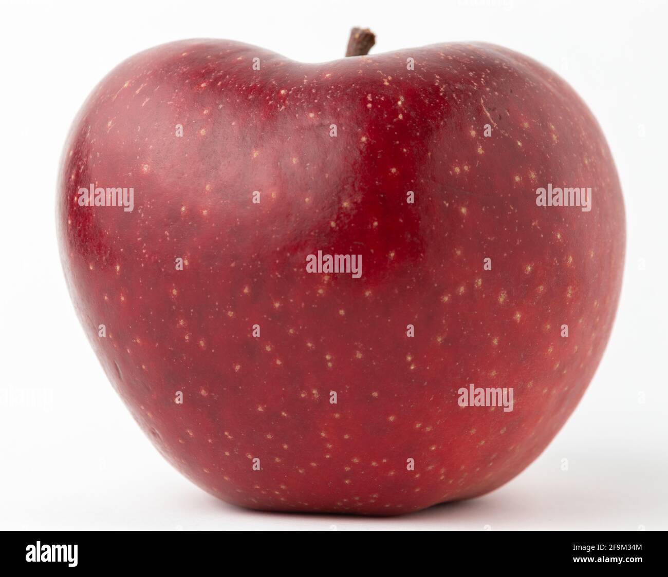 red apple isolated on white Stock Photo - Alamy