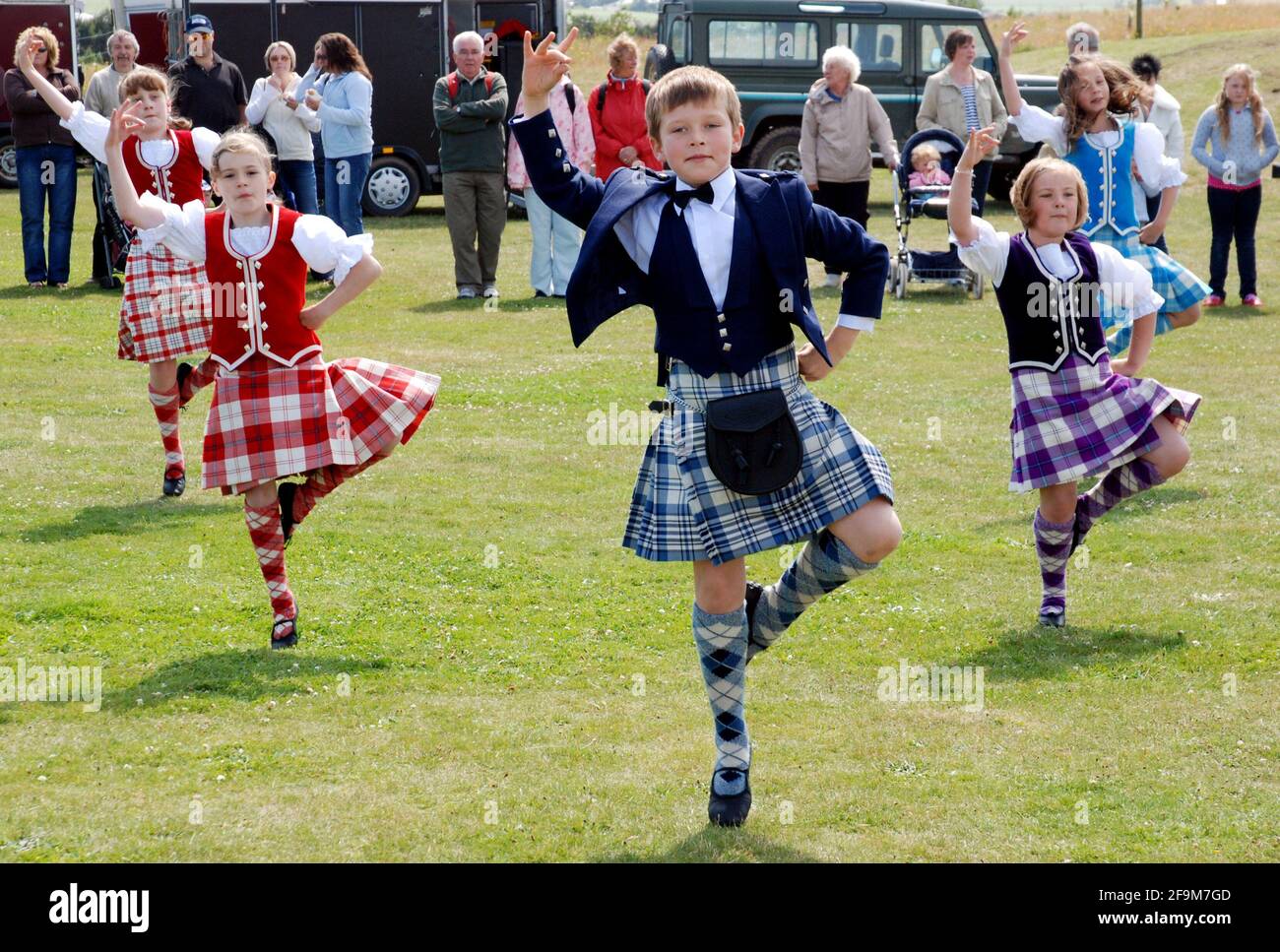 Highland dancers hi-res stock photography and images - Alamy