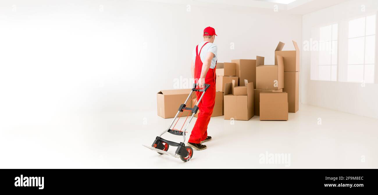 Hand truck box carrier hi-res stock photography and images - Alamy