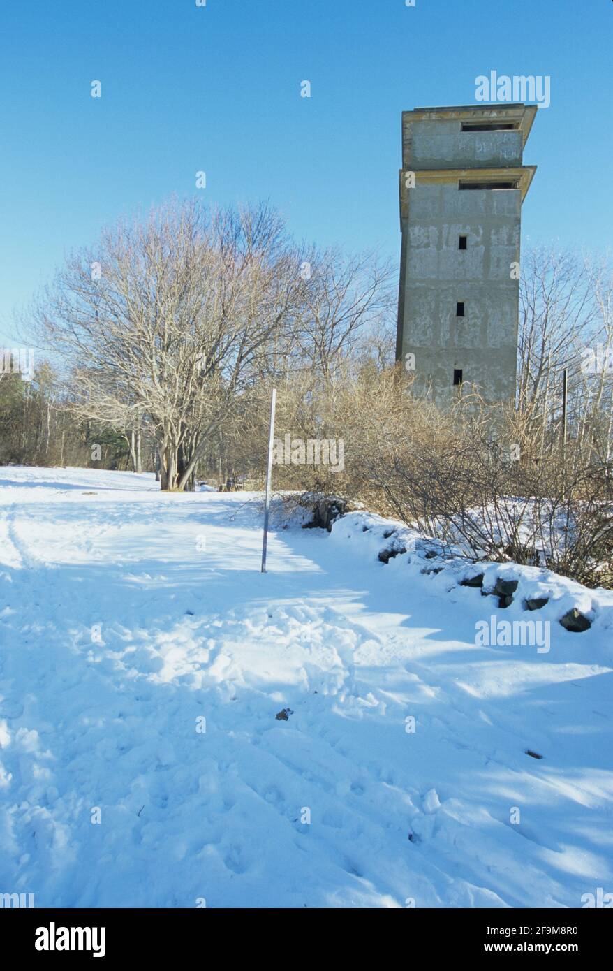 Fire Control Tower at Fort Foster Park on Gerrish Island in Kittery ...