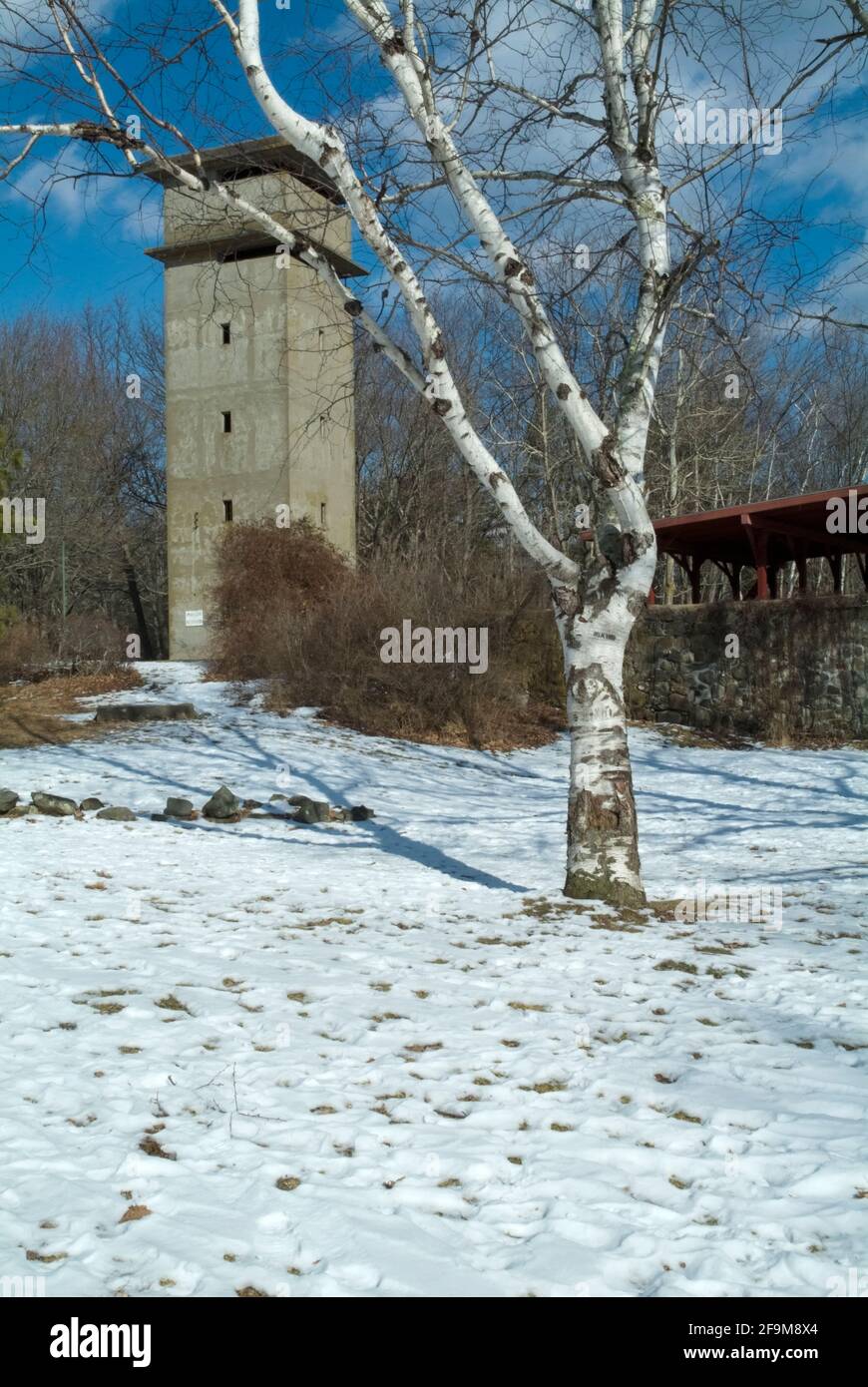 Fire Control Tower at Fort Foster Park on Gerrish Island in Kittery ...