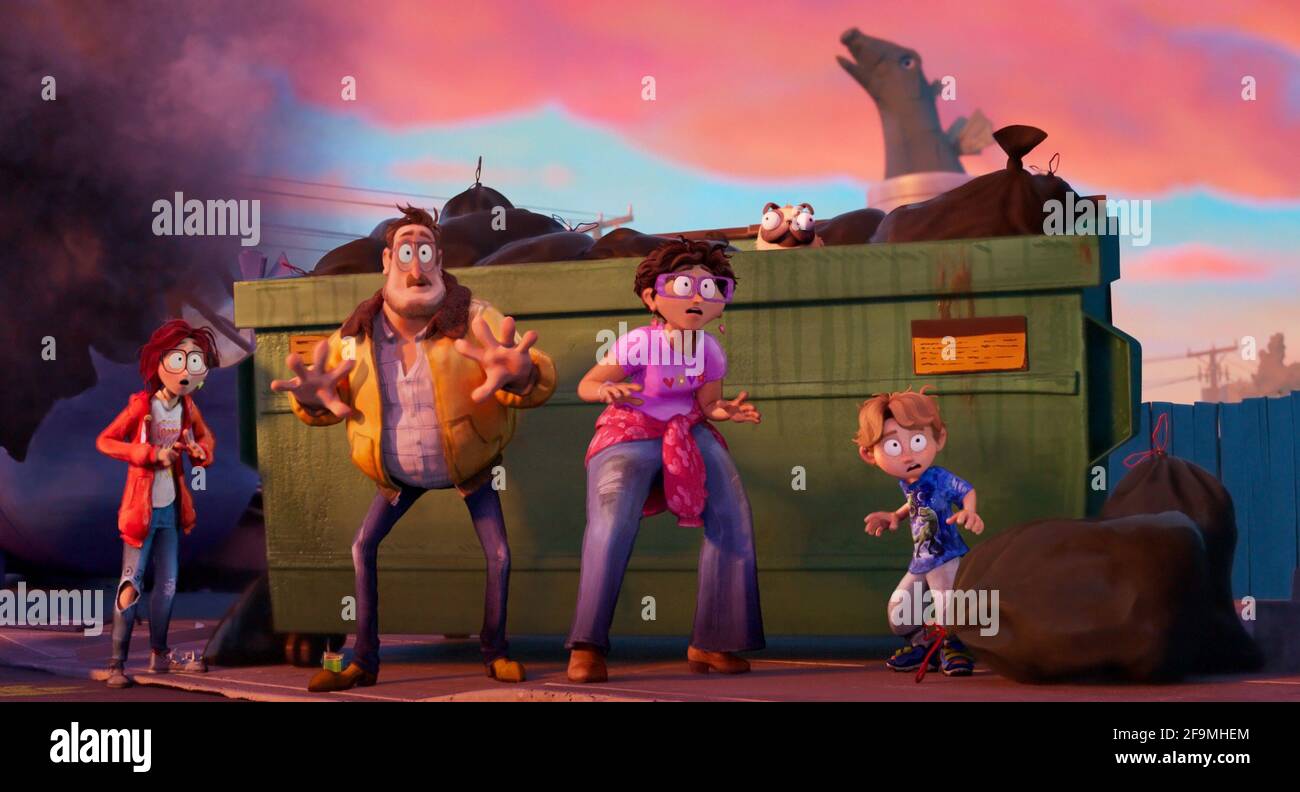 THE MITCHELLS VS. THE MACHINES, from left: Katie Mitchell (voice: Abbi ...