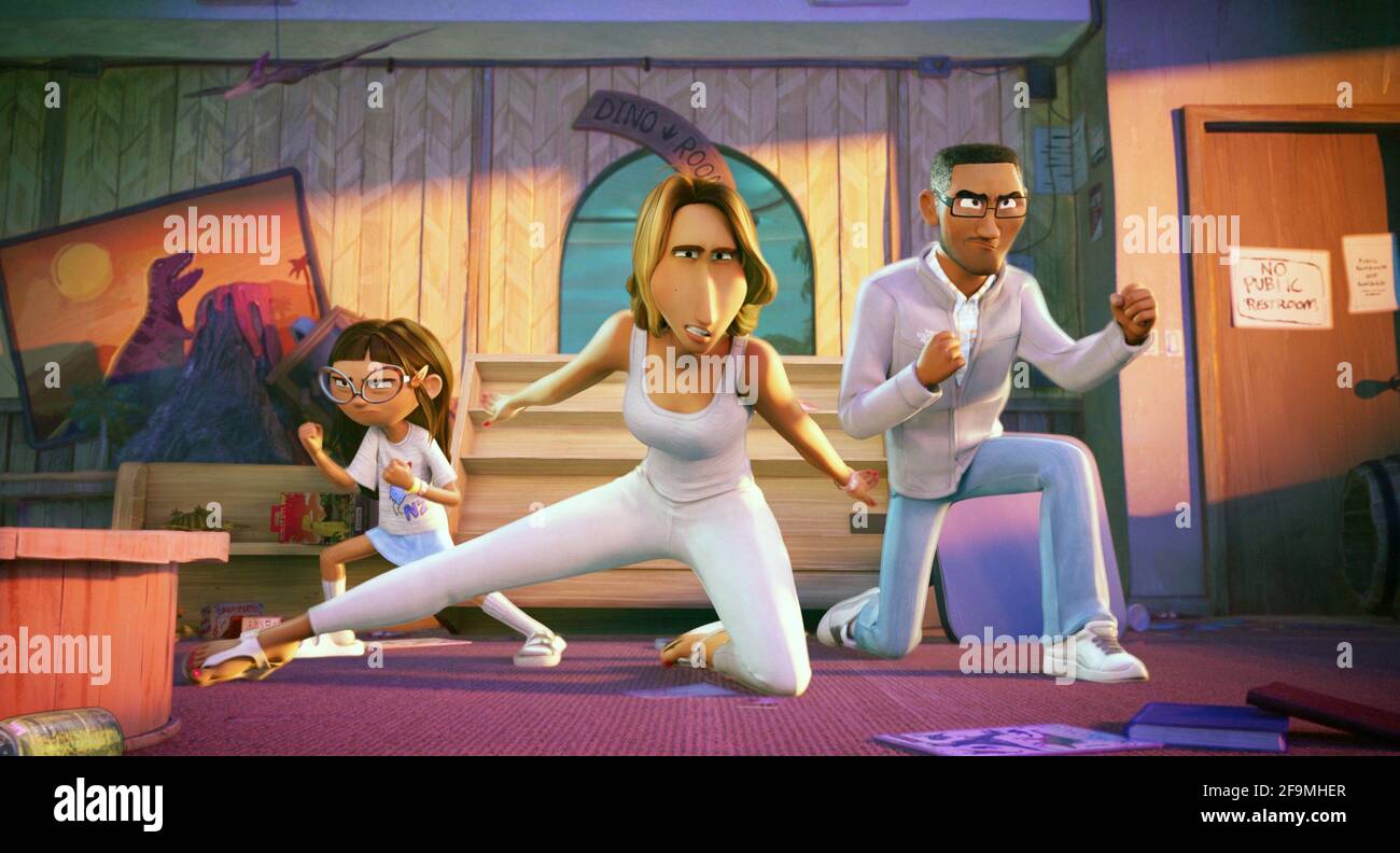 THE MITCHELLS VS. THE MACHINES, from left: voice: Charlyne Yi, Hailey ...