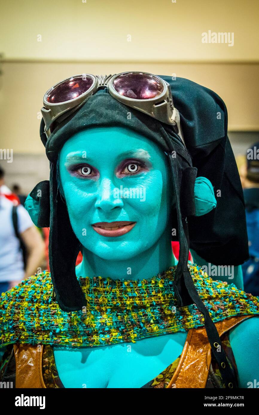 Avatar characters hi-res stock photography and images - Alamy