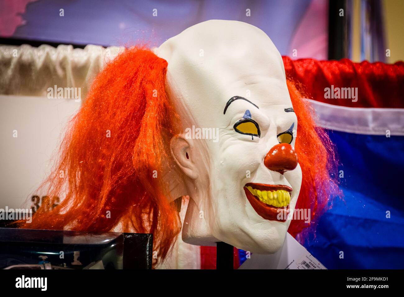Creepy clown hi-res stock photography and images - Alamy
