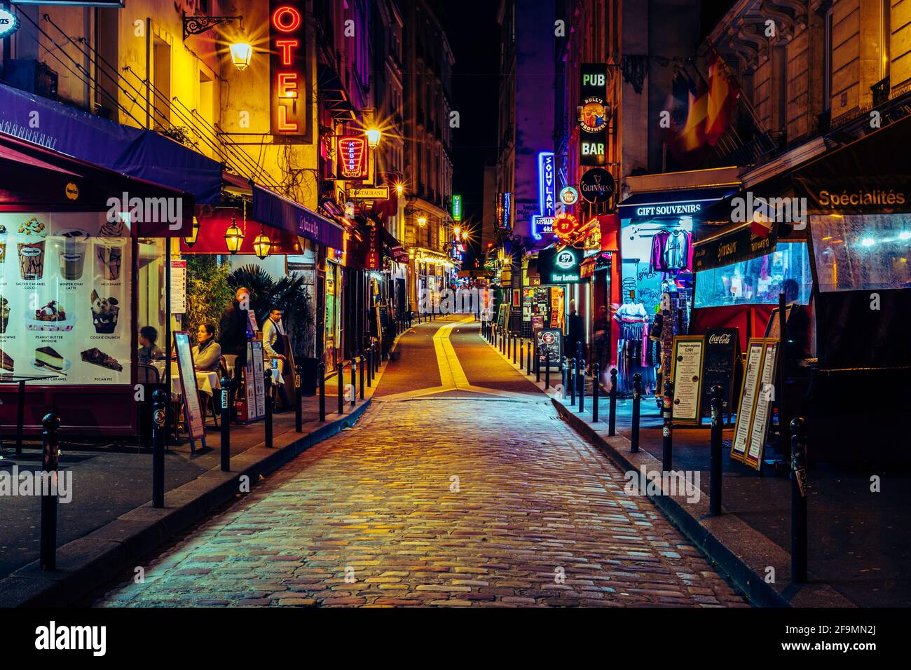 Small city street lights hi-res stock photography and images - Alamy