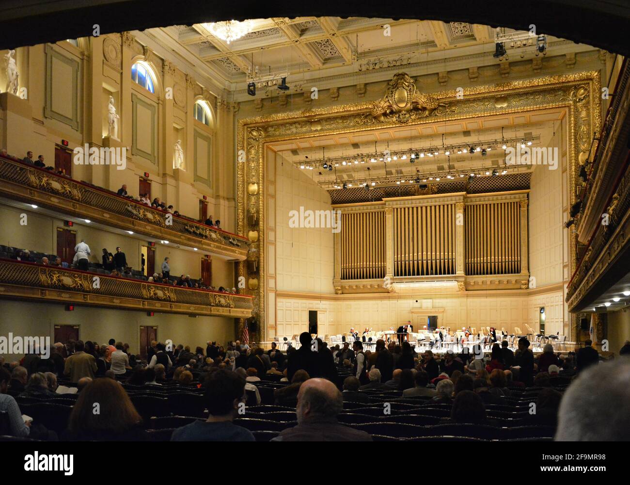 Hall before hi-res stock photography and images - Alamy