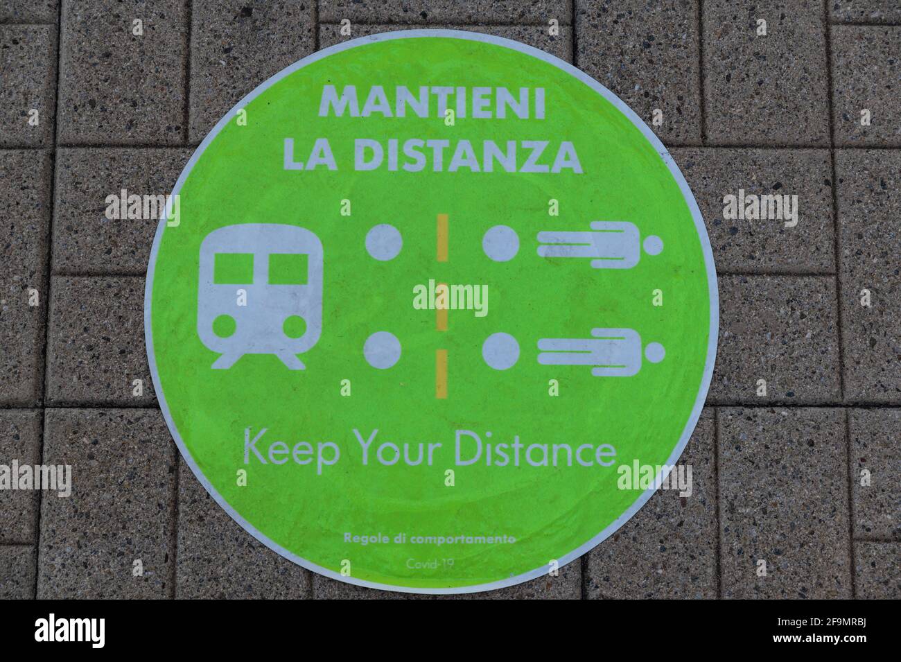 Singles only sign hi-res stock photography and images - Alamy