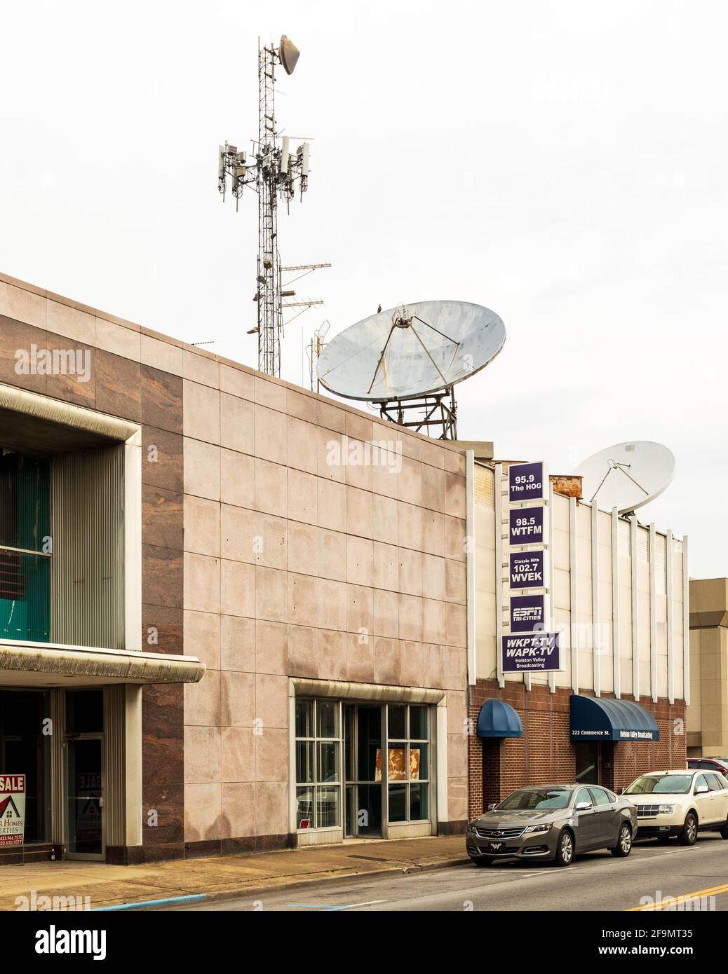 Radio stations hi-res stock photography and images - Alamy