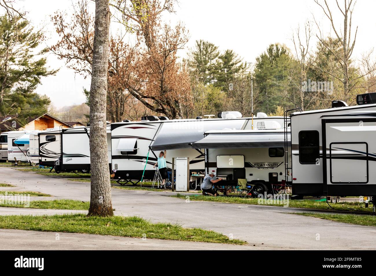 Camper trailers hi-res stock photography and images - Alamy