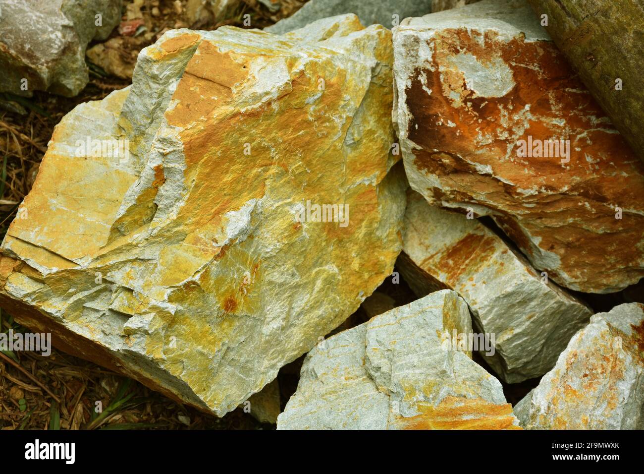 Beautiful yellow rock close hi-res stock photography and images - Alamy