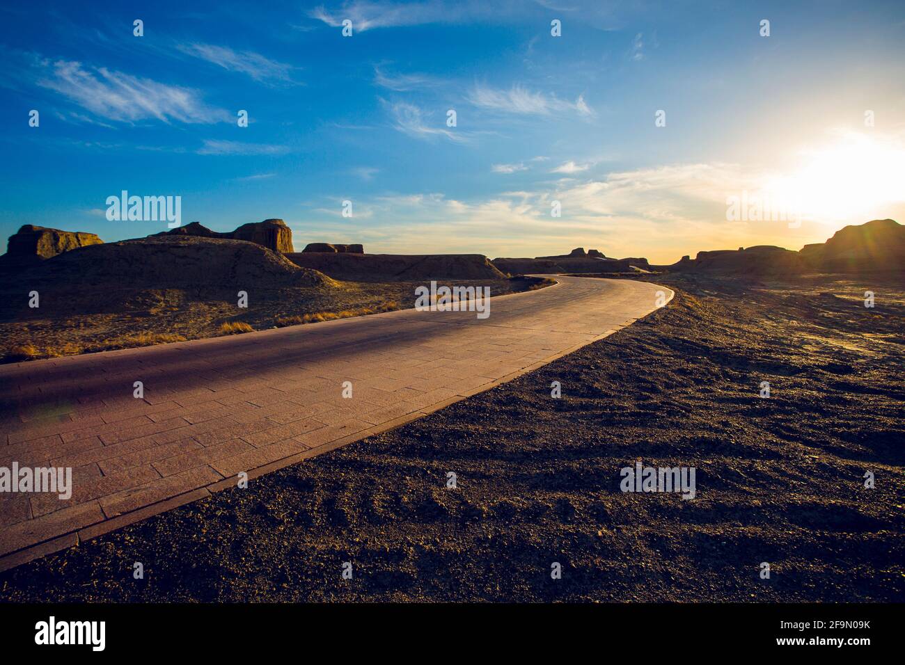 Road in desert Stock Photo - Alamy