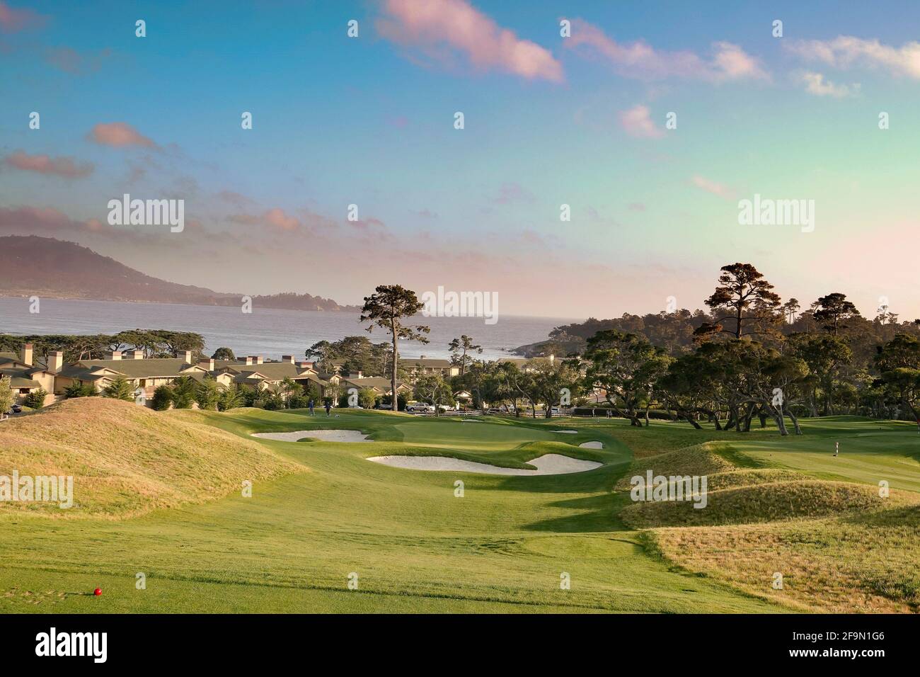 Pebble Beach, USA. 12th Feb, 2013. Landscapes of The Hay par three ...