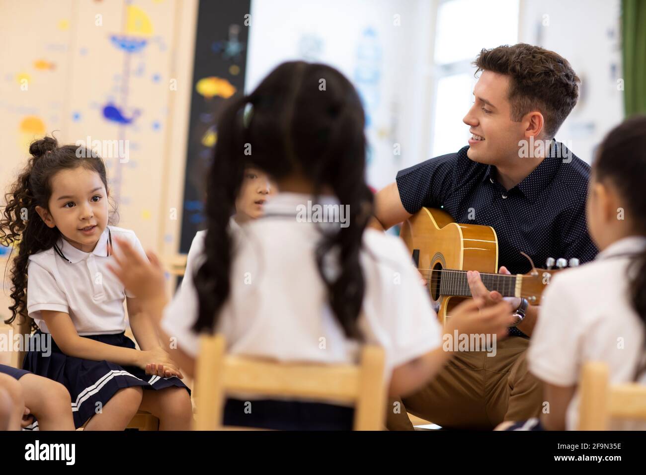 Kindergarten classroom music hi-res stock photography and images - Alamy