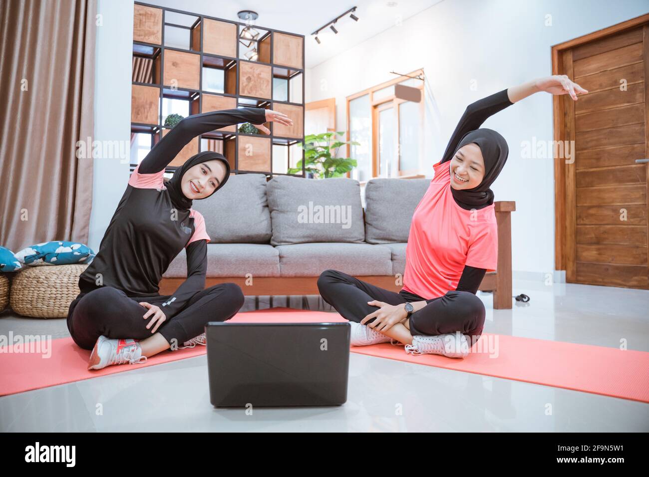 Sit cross legged hi-res stock photography and images - Alamy