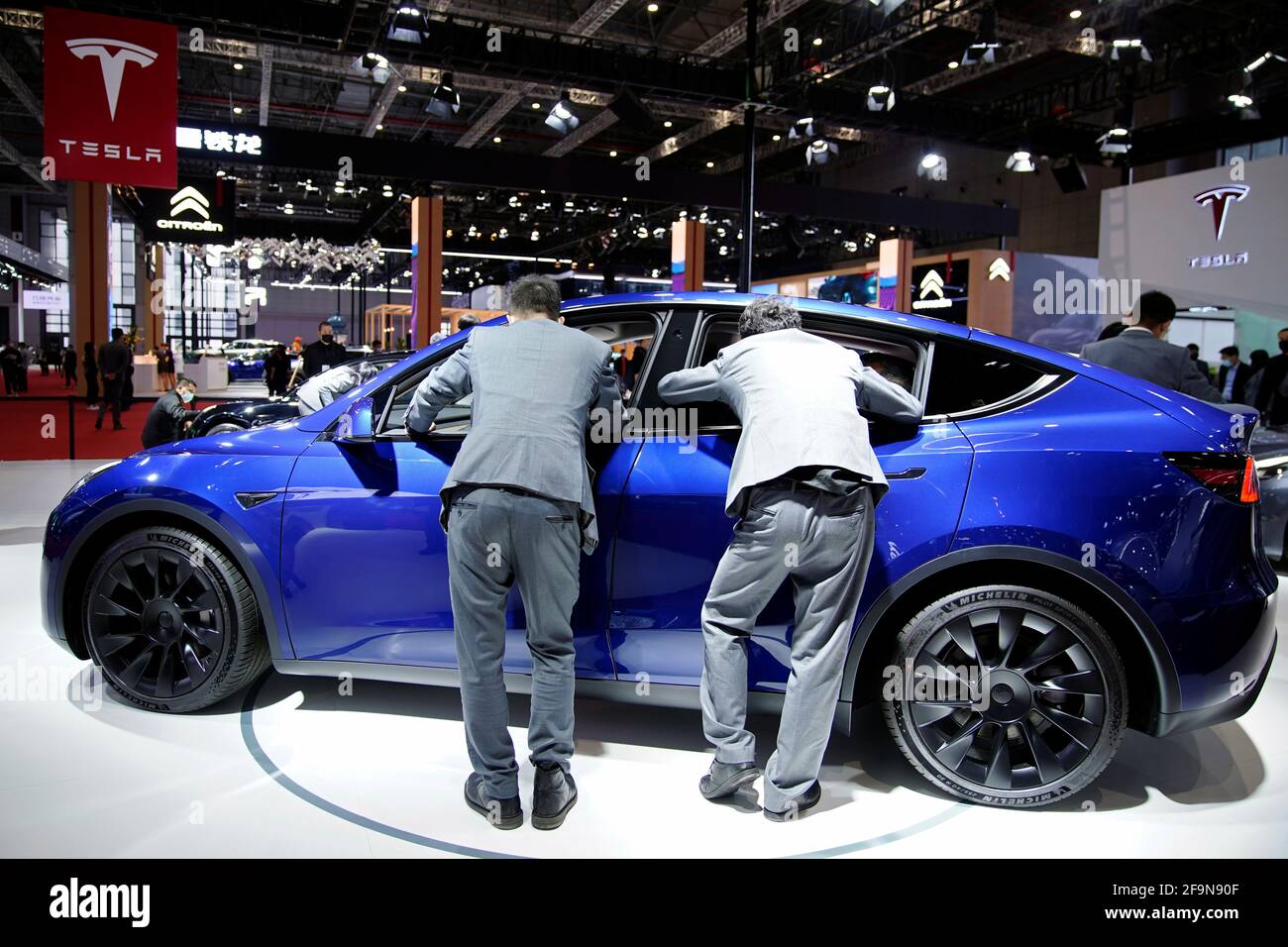 2021 tesla show hi-res stock photography and images - Alamy