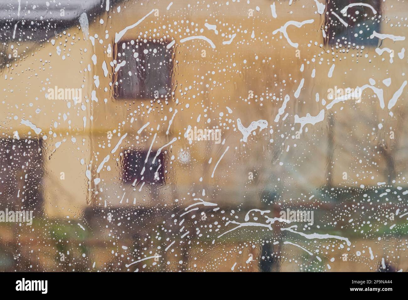 Streaks foam hi-res stock photography and images - Alamy