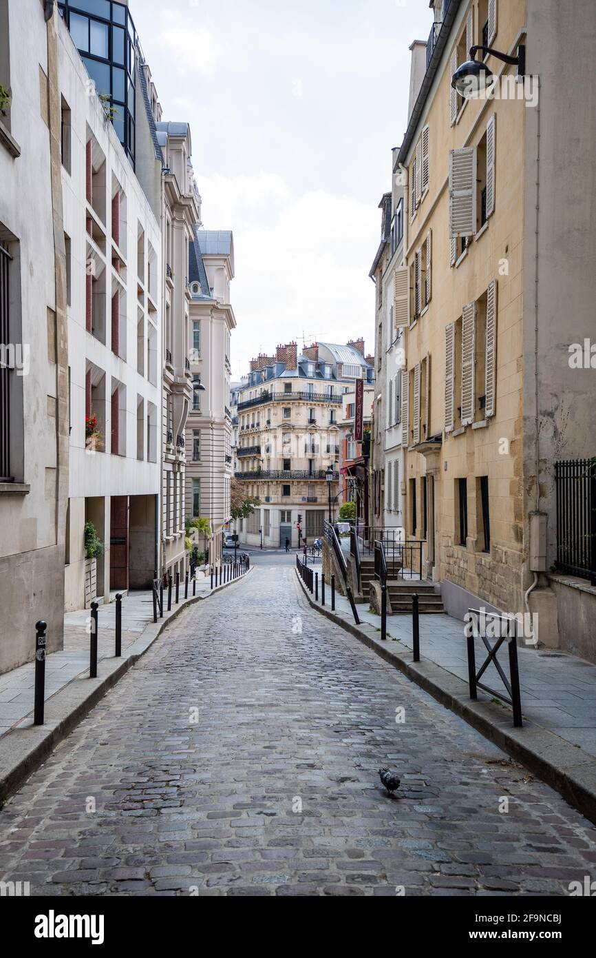Old town paris hi-res stock photography and images - Alamy