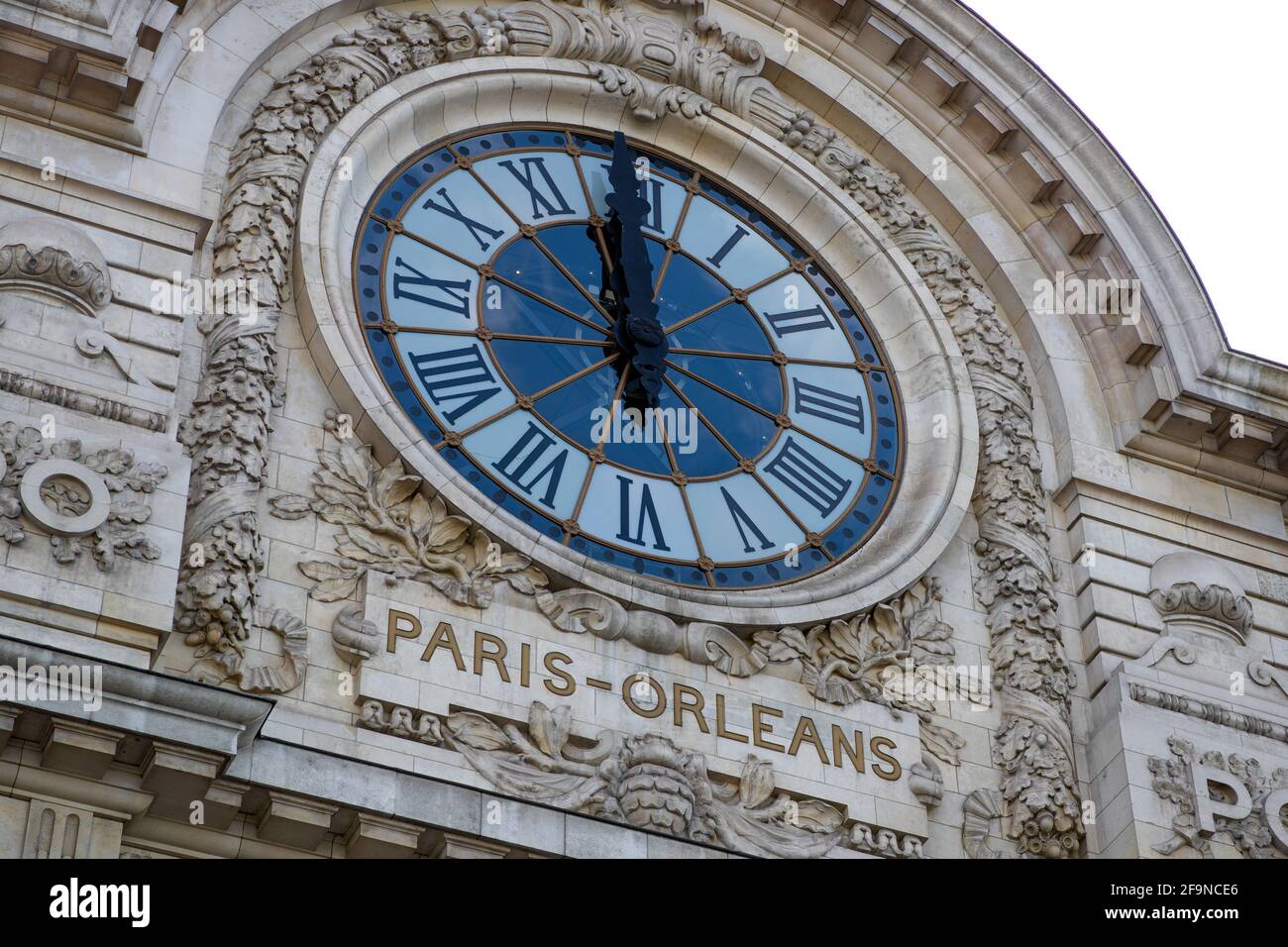 Paris orleans station clock hi-res stock photography and images - Alamy