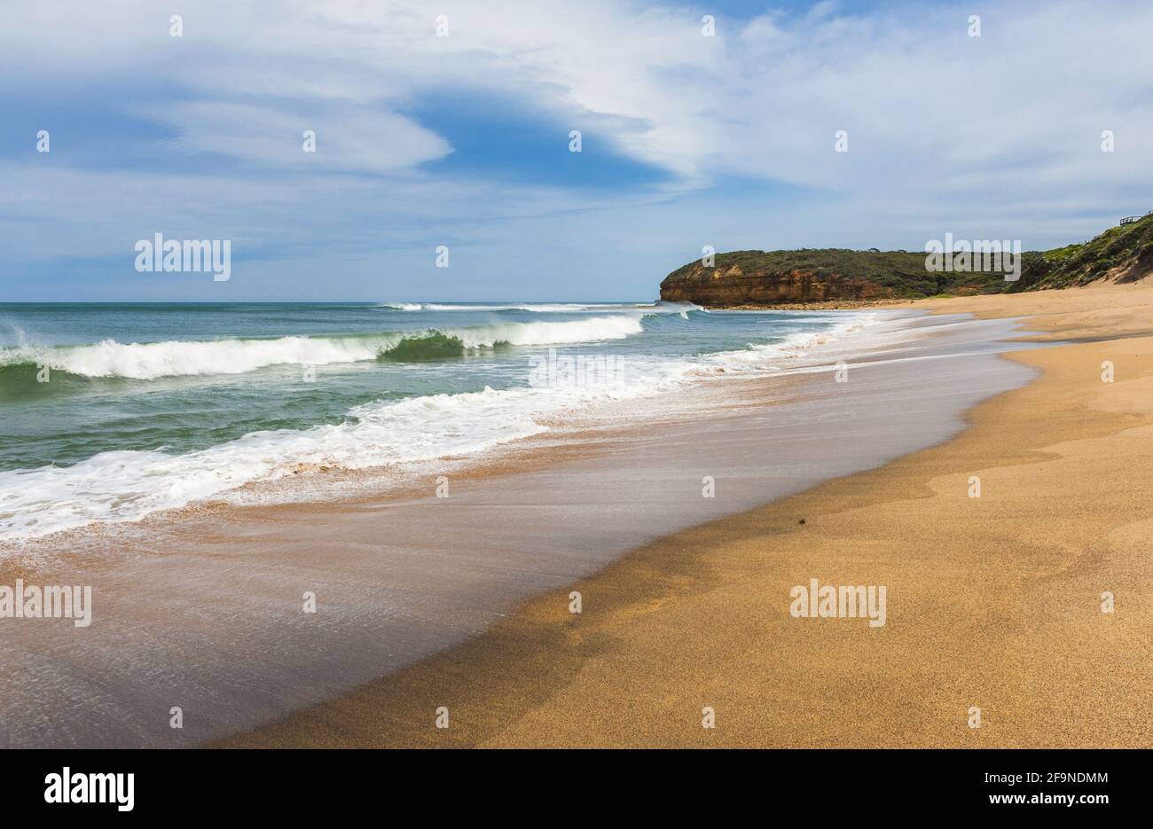 Bells beach is located approx. 100km South from Melbourne on the Great ...