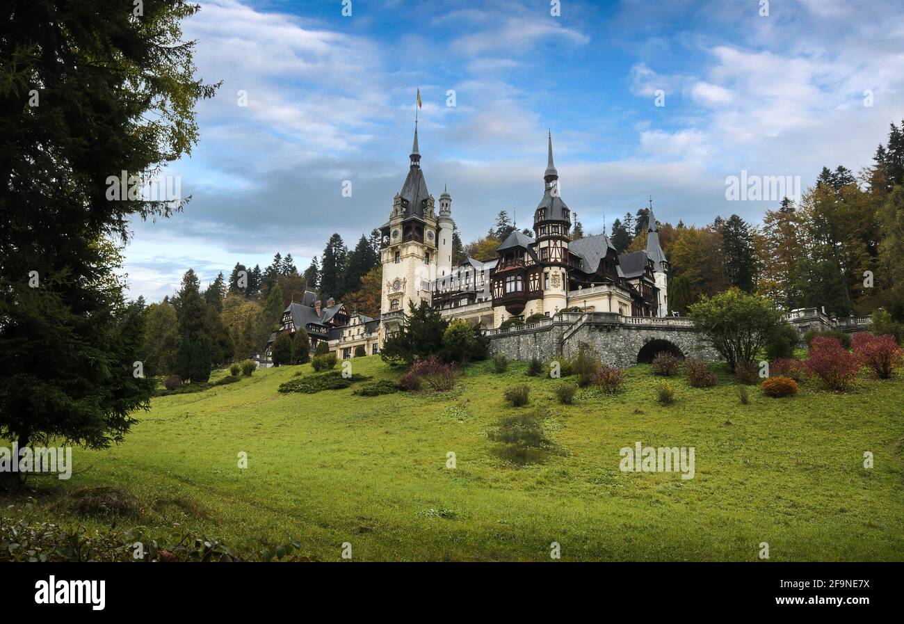 Famous landmarks romania hi-res stock photography and images - Alamy
