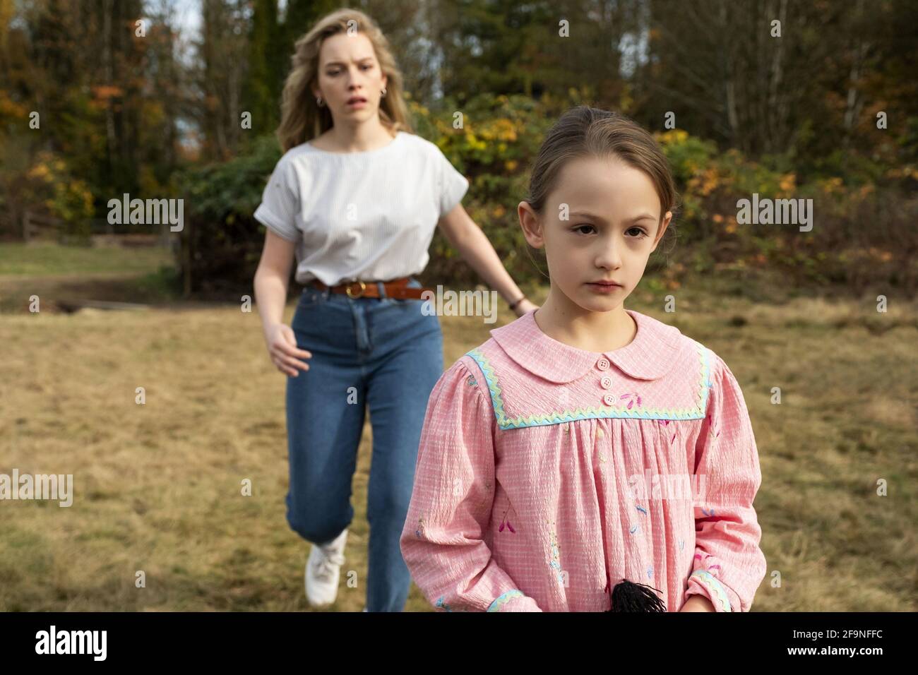 VICTORIA PEDRETTI and AMELIE BEA SMITH in THE HAUNTING OF BLY MANOR ...