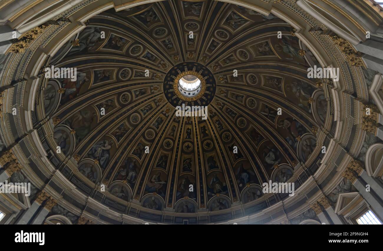 Vatican city, Rome, Italy. Interior of the St. Peter's Basilica. the ...